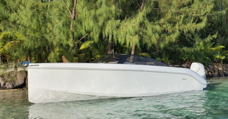 Radial 52: Boat Rub Rails | Tessilmare